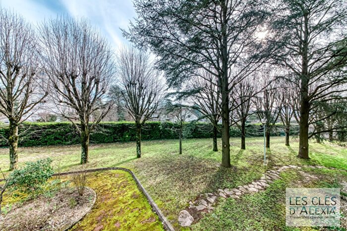 Appartement à vendre - Caluire-et-Cuire - 6 pièces - 4 chambres