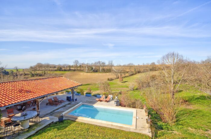 Maison à vendre - Lavaur - 8 pièces - 5 chambres