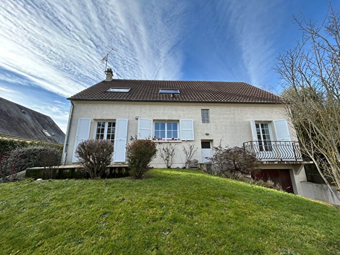 Maison à vendre - Compiègne - 8 pièces - 6 chambres