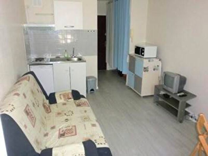 Appartement à louer - Sud-Saint Jacques, Clermont-Ferrand - 1 pièce