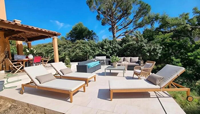 Maison à vendre - Roquebrune-sur-Argens, Val dEsquières, Port - 4 pièces - 3 chambres