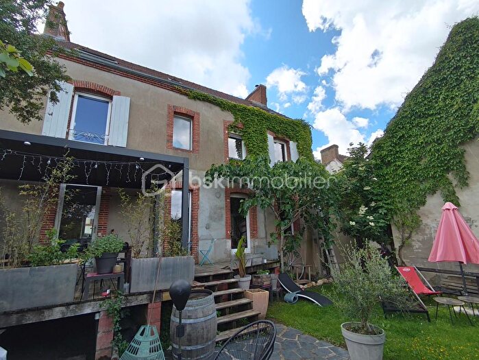 Maison 10 pièces à vendre à Gien, Centre-ville