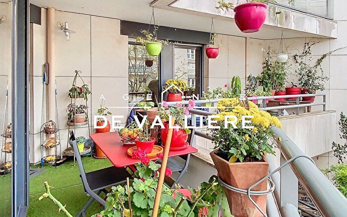 Appartement à vendre - Suresnes, Carnot, Gambetta - 3 pièces - 2 chambres