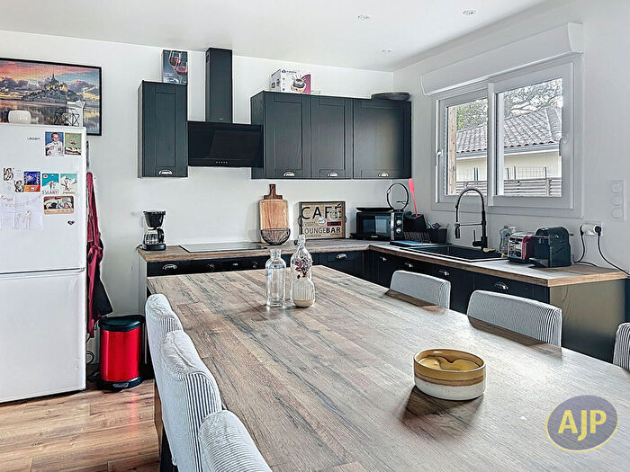 Maison à vendre - Audenge - 4 pièces - 3 chambres