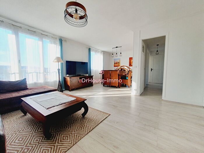 Appartement à vendre - Rueil-Malmaison, Plateau - 5 pièces - 3 chambres