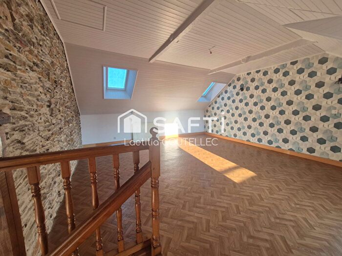 Maison à vendre - Trévé - 6 pièces - 4 chambres