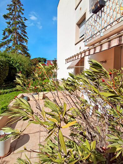 Appartement 3 pièces à Nanterre, Vieux Pont, à vendre