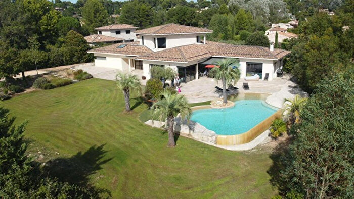 Maison à vendre - Cabriès - 6 pièces - 4 chambres