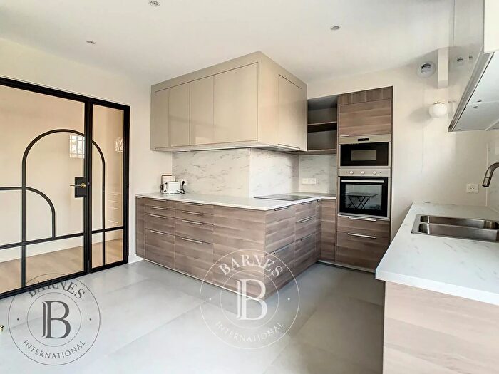 Appartement à louer - Saint-Cloud, Fouilleuse, Val dOr - 4 pièces - 3 chambres