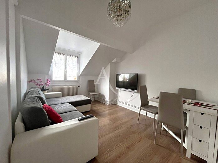 Centre, Vaires-sur-Marne : Appartement 2 pièces à louer