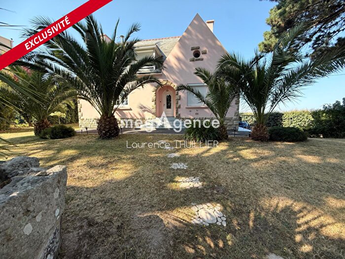 Maison 6 pièces à Douarnenez, Ploaré, Kermarron, à vendre