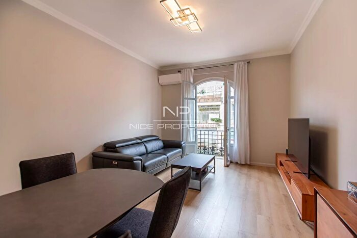 Nice, Centre-ville : Appartement 3 pièces à vendre