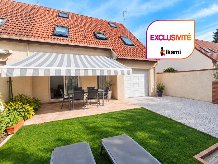 Maison 5 pièces à Plaisir, Aqueduc, à vendre