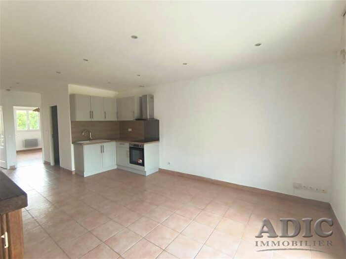 Appartement à louer - Centre Est Sud, Dammartin-en-Goële - 3 pièces - 2 chambres