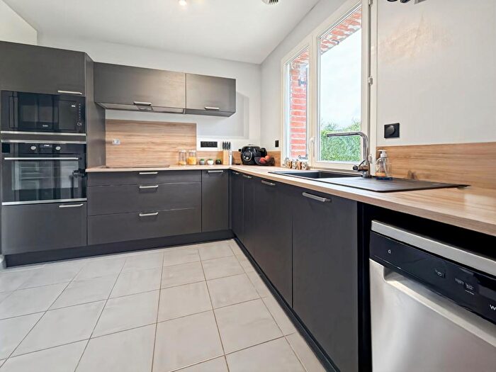 Maison à vendre - Erquinghem-Lys - 5 pièces - 3 chambres