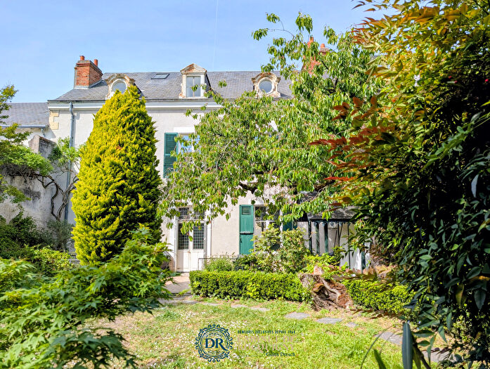 Maison à vendre - Orléans, Bourgogne, Saint-Euverte - 8 pièces - 5 chambres