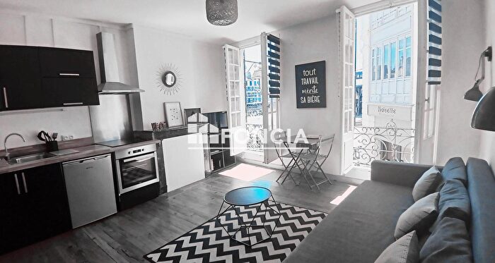 Appartement à vendre - BayonneBayonaBaiona, Centre-ville, Hôtel de Ville - 2 pièces - 1 chambre