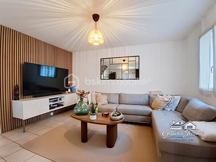 Épiais-lès-Louvres : Maison 3 pièces à vendre