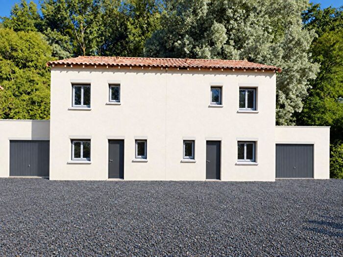 Maison 4 pièces à vendre à Lavernose-Lacasse