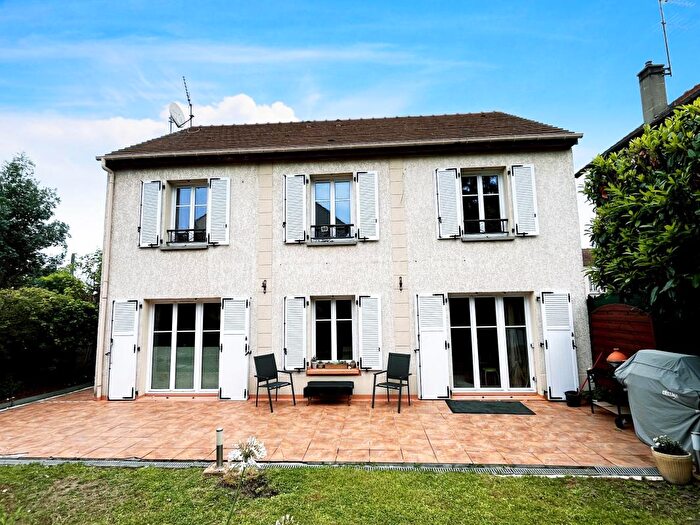 Sannois, Centre-ville, Bel Air : Maison 7 pièces à vendre