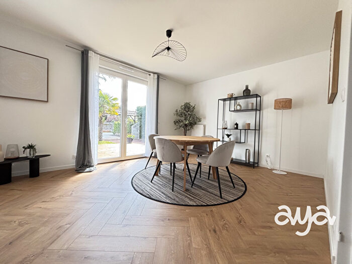 Cholet, Leclerc : Maison 6 pièces à vendre