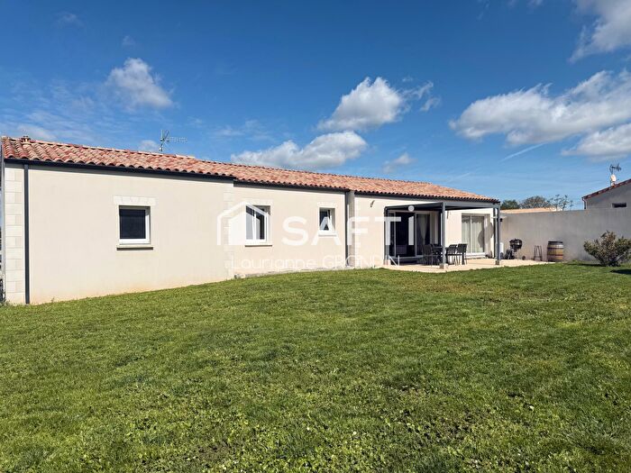 Saint-Sulpice-d'Arnoult - Maison 4 pièces à vendre