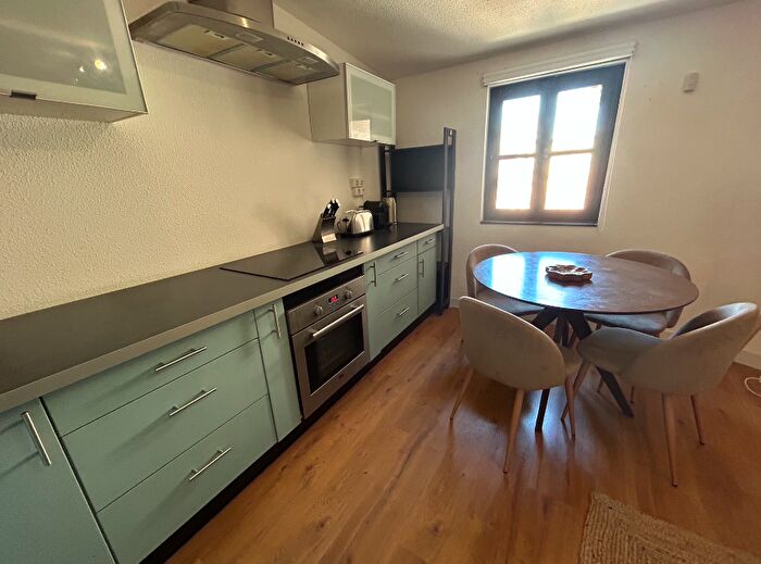 Appartement à louer - Bordeaux, Saint-Pierre - 2 pièces - 1 chambre