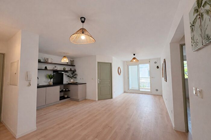 Appartement à vendre - Saint-Denis - 3 pièces - 2 chambres