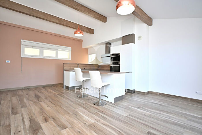 Appartement à vendre - Châteauneuf-Grasse - 3 pièces - 2 chambres