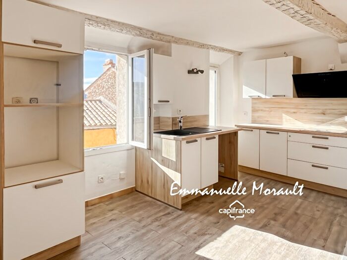 Appartement à vendre - Bagnols-en-Forêt - 4 pièces - 2 chambres