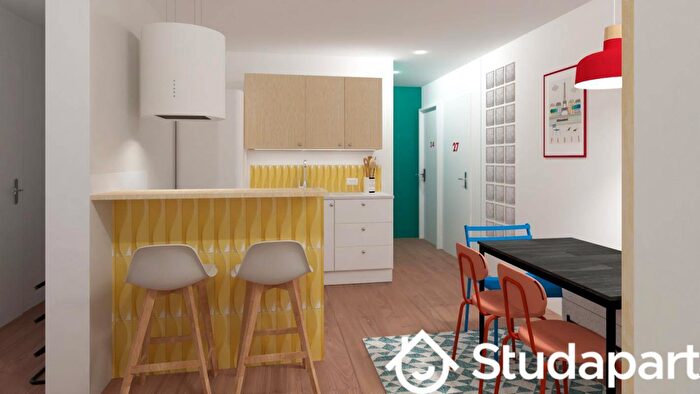 Appartement à louer - Les Essarts, Bron - 1 pièce - 5 chambres