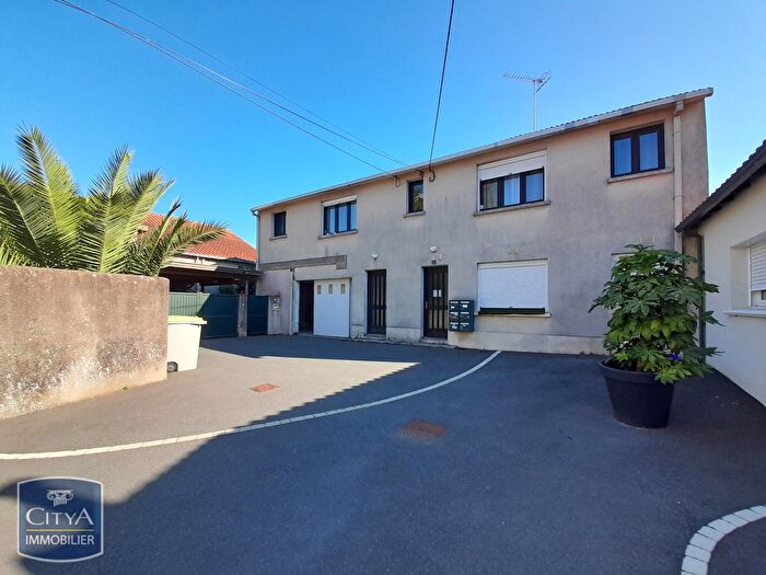 Appartement à louer - Cholet, Leclerc - 1 pièce