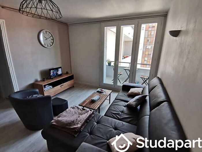 Appartement à louer - Abry, Grenoble - 1 pièce - 4 chambres