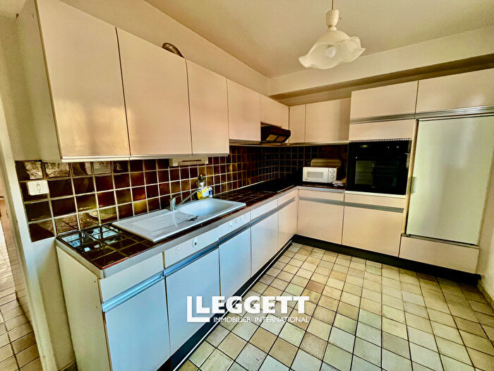 Appartement à vendre - Montrond-les-Bains - 5 pièces - 2 chambres