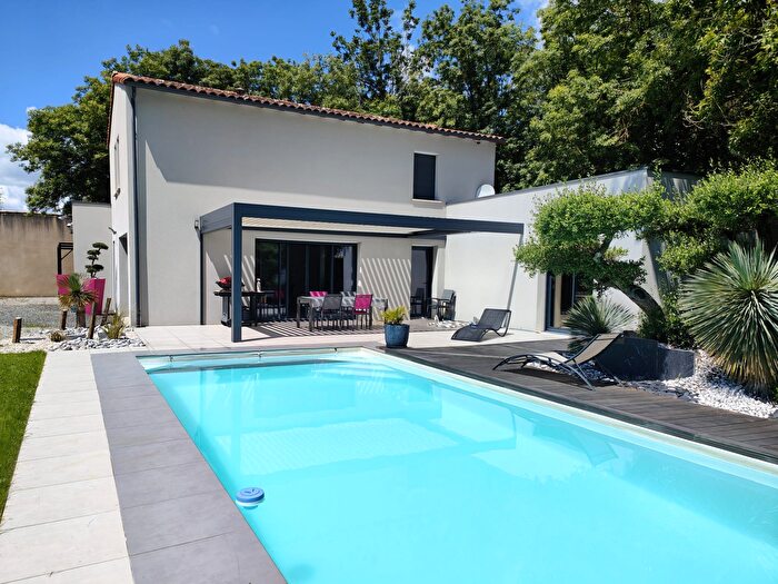 Maison à vendre - Bessines - 4 pièces - 3 chambres