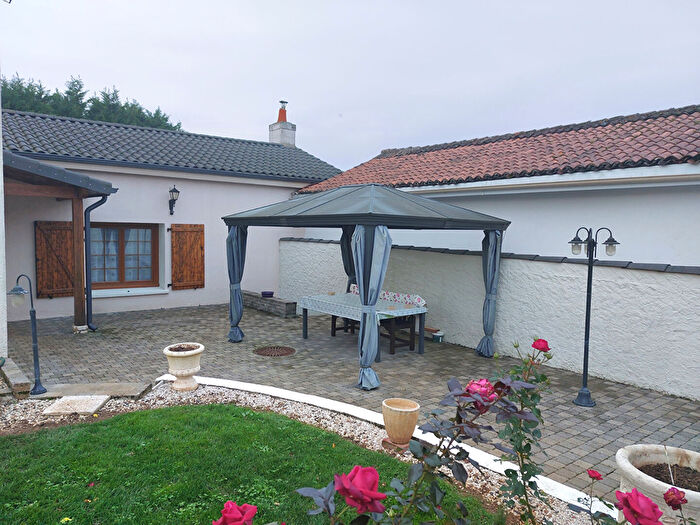 Maison à vendre - Iteuil - 5 pièces - 4 chambres