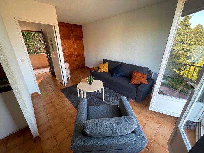 Aix-en-Provence, Val Saint-André : Appartement 1 pièce à louer