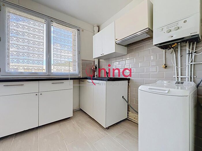 Appartement 4 pièces à vendre - Créteil, Centre ancien