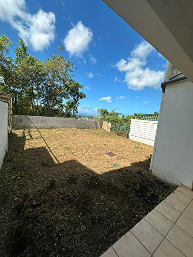 Appartement à louer - Les Abymes - 3 pièces - 2 chambres