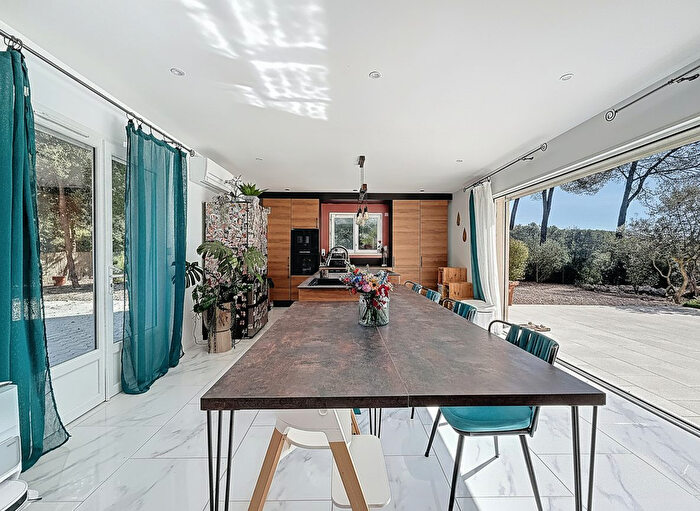 Maison à vendre - Lorgues - 6 pièces - 4 chambres