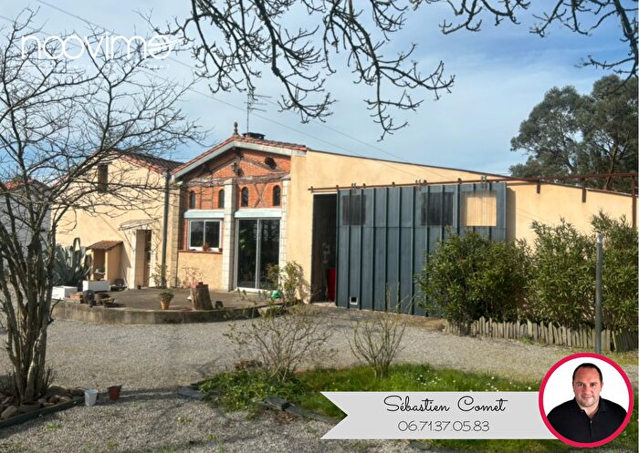 Maison à vendre - Les Sorinières - 8 pièces - 5 chambres