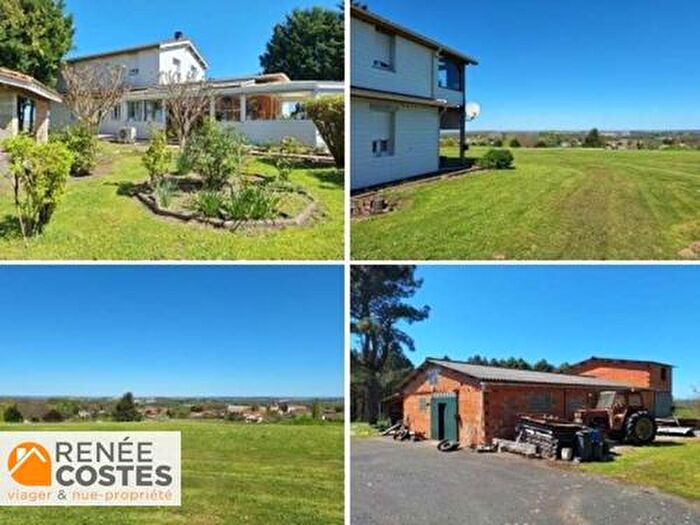 Maison à vendre - Barbezieux-Saint-Hilaire - 6 pièces - 3 chambres