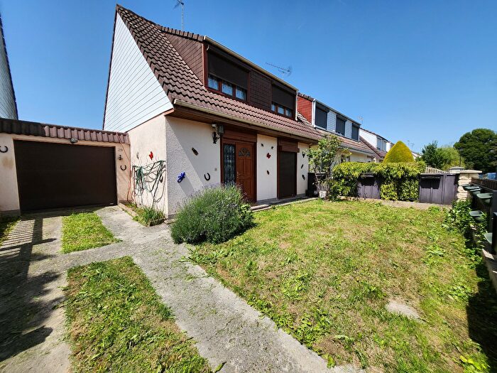 Maison 4 pièces à vendre à Moussy-le-Neuf