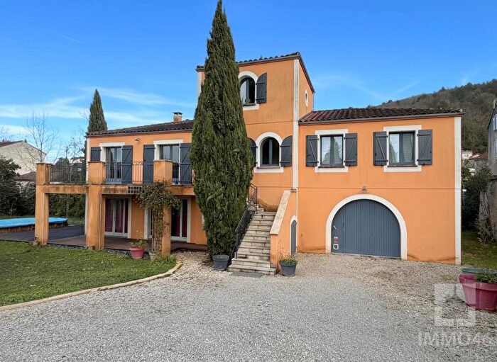 Maison à vendre - Cahors, Cabessut - 6 pièces - 5 chambres