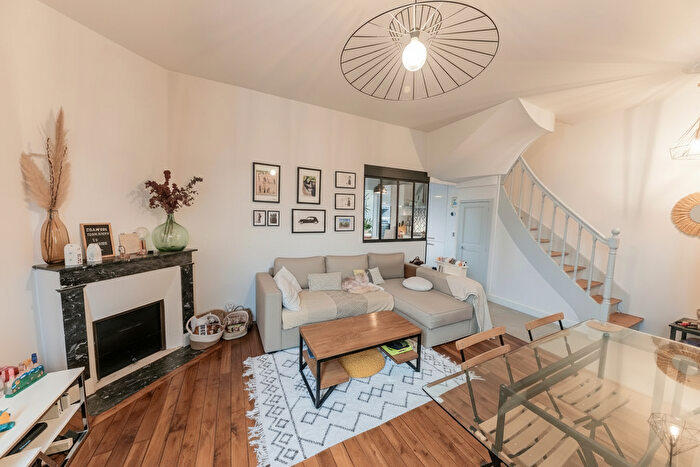 Maison à vendre - Tours, Velpeau - 4 pièces - 2 chambres