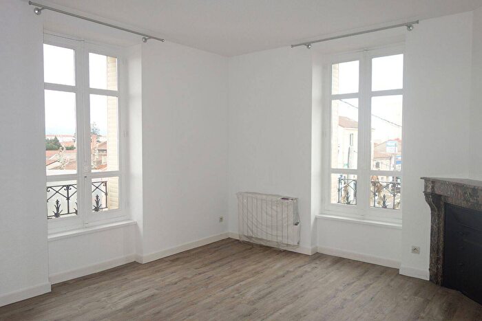 Appartement 1 pièce à louer à Paris, Roanne