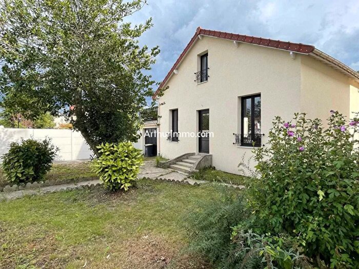 Maison 4 pièces à Boissy-Saint-Léger, Bois Clary, à vendre