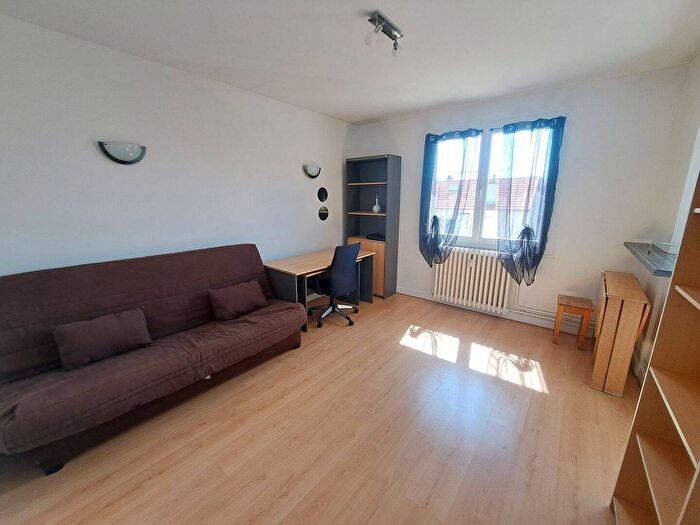 Appartement 1 pièce à Les Salins, Clermont-Ferrand, à louer