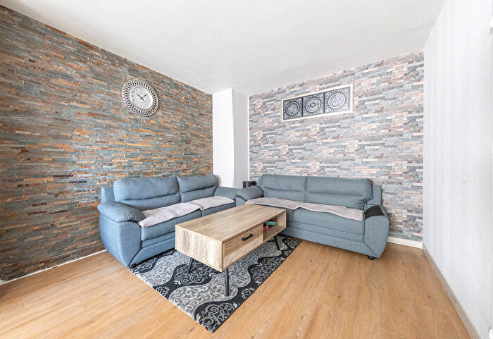 Appartement 4 pièces à Évry, Champs Elysées, à vendre