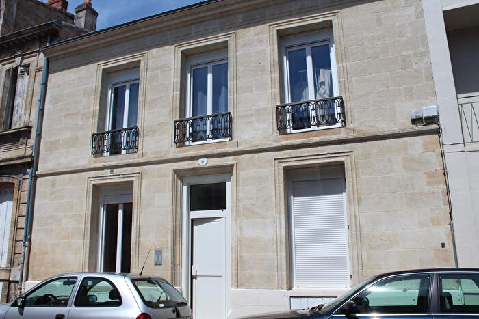 Appartement à louer - Bordeaux, Saint-Genès - 1 pièce